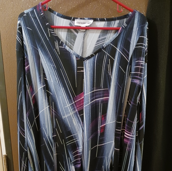 Southern Lady | Tops | Southern Lady Navy Blue Purple And Pink Design ...